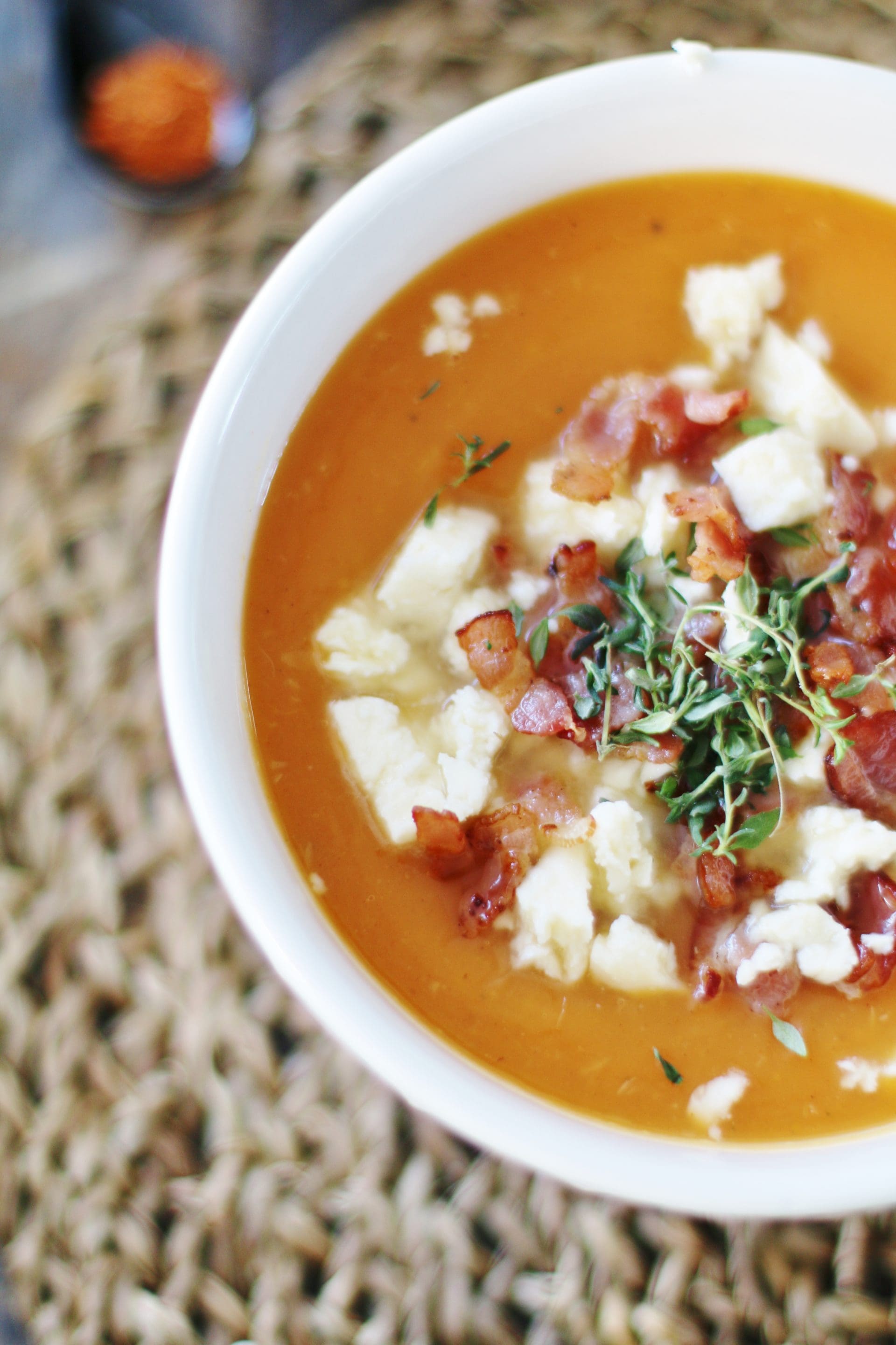 Sætkartöflusúpa með beikon og fetaosti